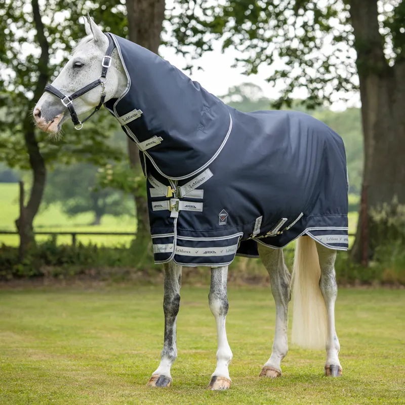 LeMieux Arika Featherweight 0g Detachable Neck Turnout Rug - Navy