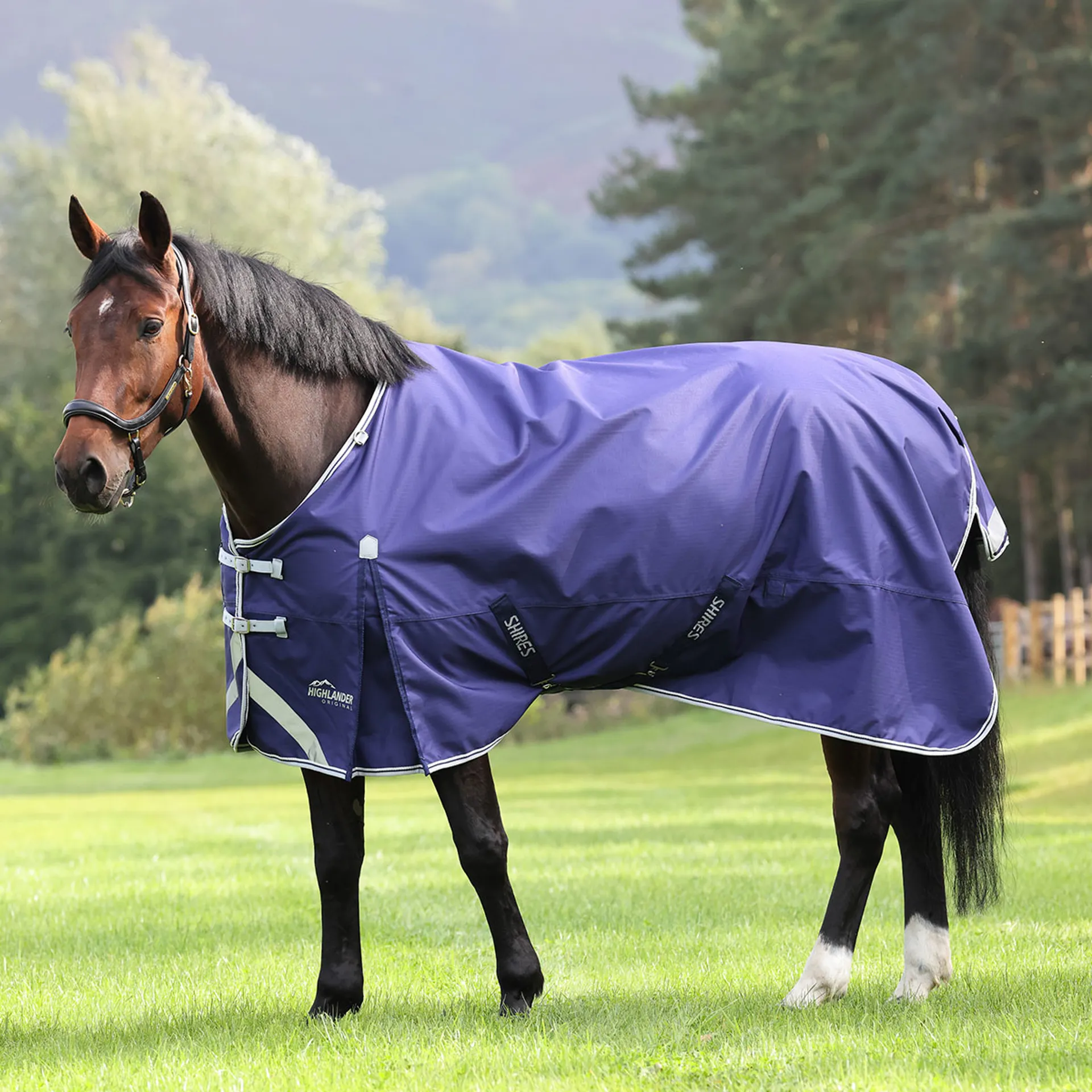 Shires Highlander Original 0g Standard Neck Turnout Rug - Navy