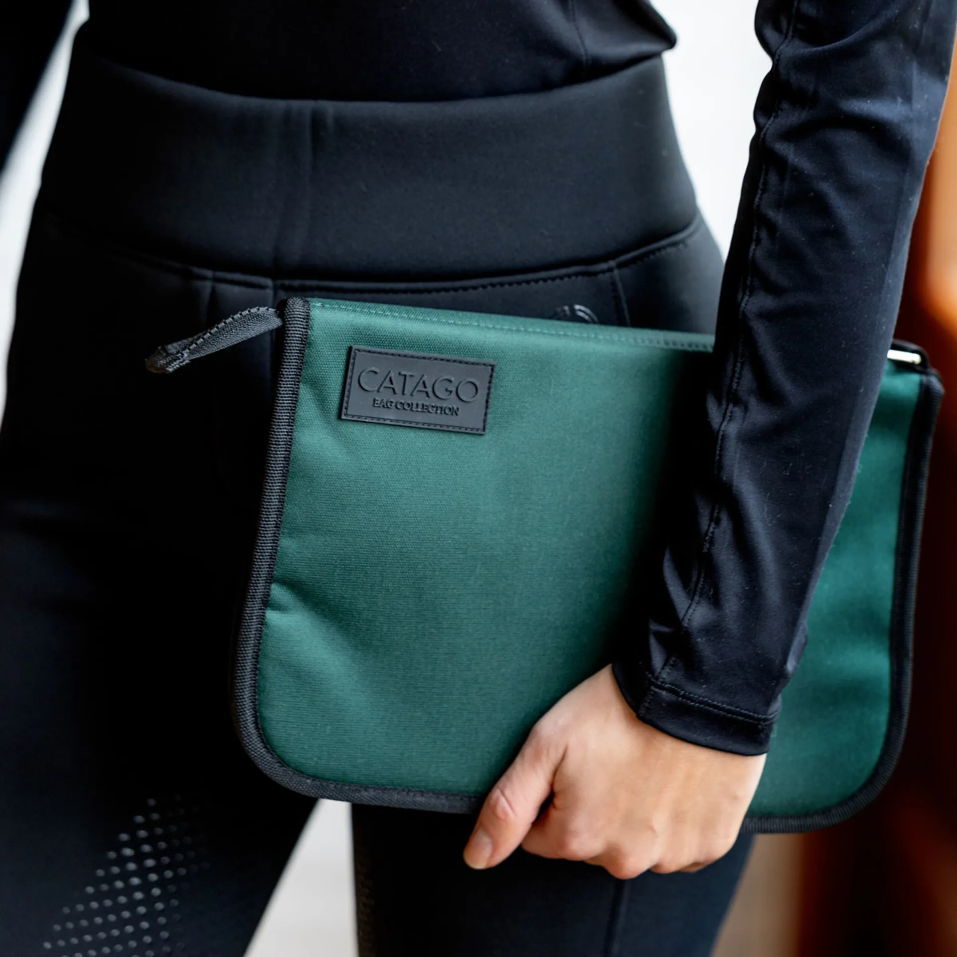 Catago Horse Passport Holder 2.0 - Ponderosa Pine